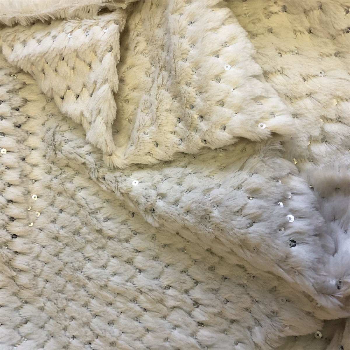 Super Luxury Faux Fur Fabric Material IVORY SEQUINS - CRS Fur Fabrics